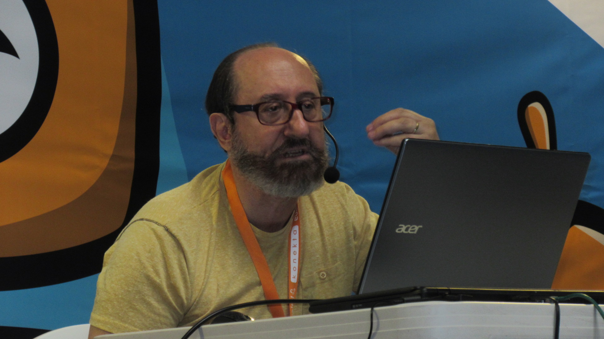 Andrés Samudio - El Viejo Archivero